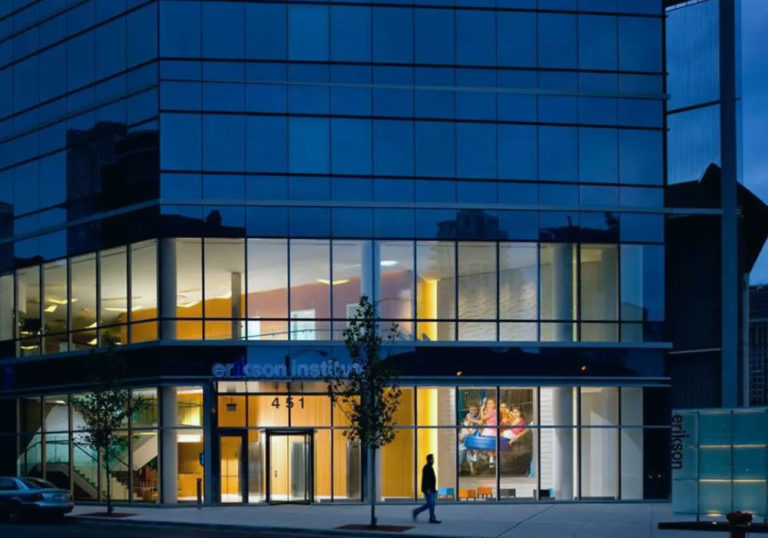 How to Apply to the Erikson Institute | Erikson Institute